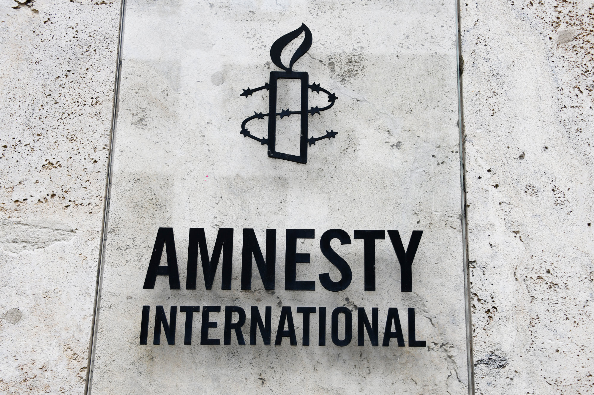 Amnesty Jahresbericht: Amnesty kritisiert Bundesregierung wegen ...