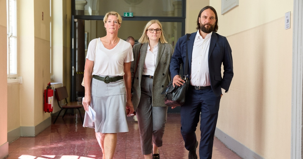 Block-Prozess: Mutmaßliche Entführerin wollte nur helfen | beck-aktuell