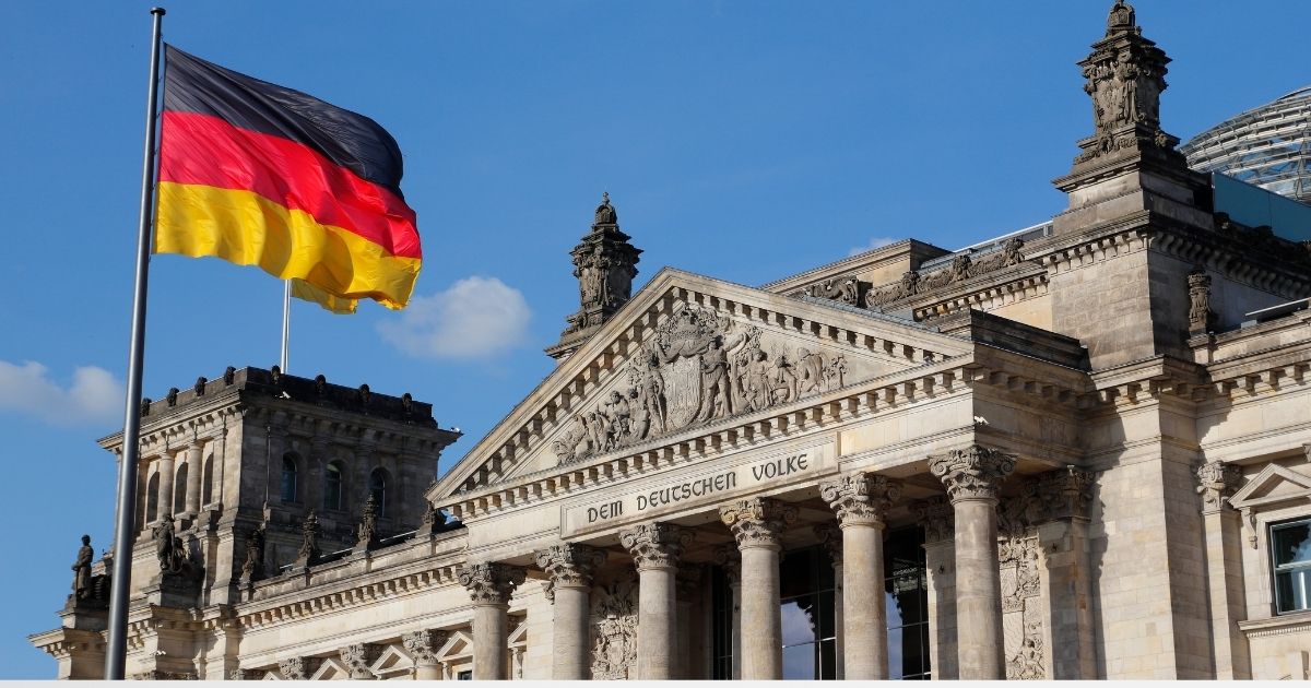Bußgeldverfahren gegen "Compact": Bundestagsverwaltung prüft Verstoß ...